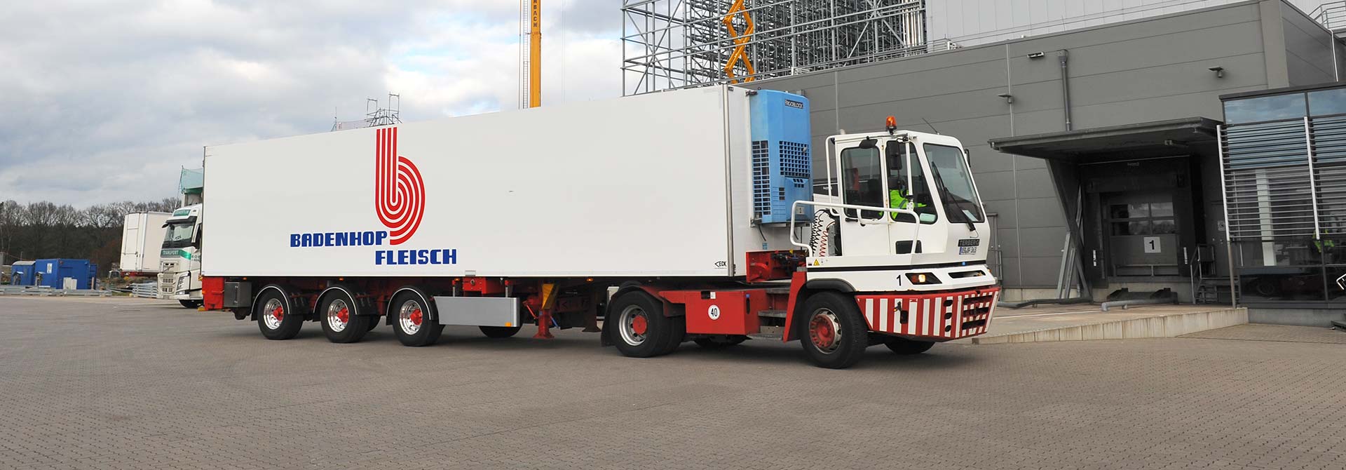 Ruim 860.000 ton vlees vervoeren met een koeltrailer van Van Eck – Van ...