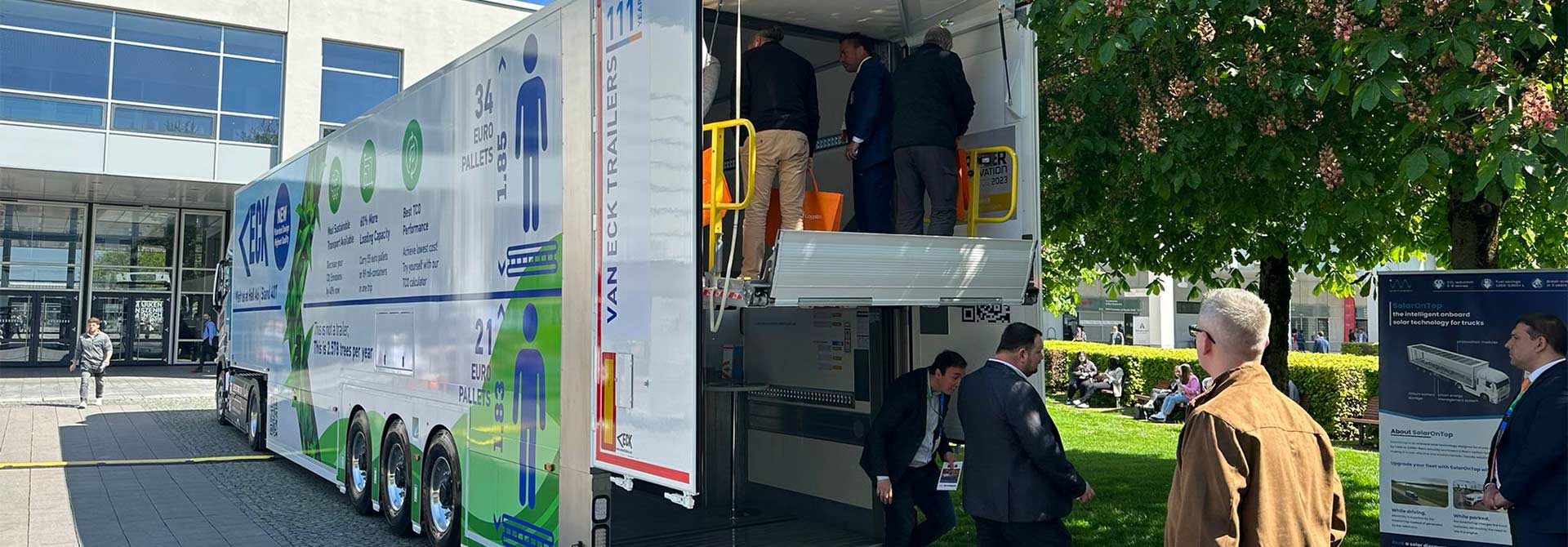 Van Eck präsentiert das leichteste Twindeck auf der transport logistic ...